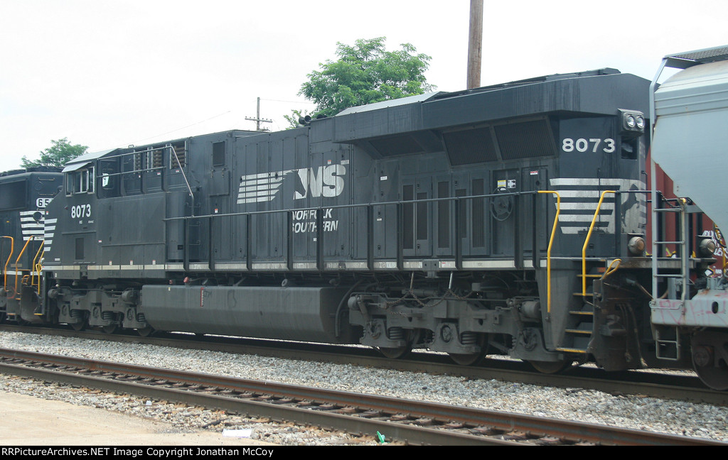 NS 8073